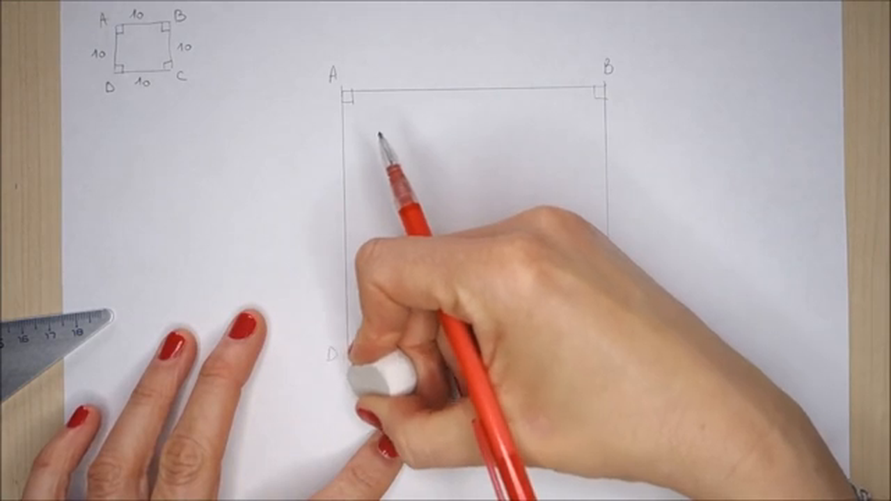 PodEduc - Comment Tracer Un Carré .Mp4