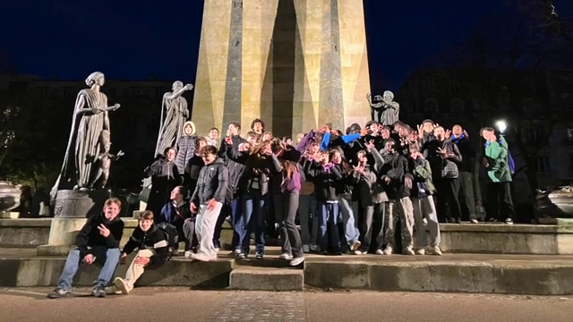 PodEduc - Escapade À Paris.Mp4