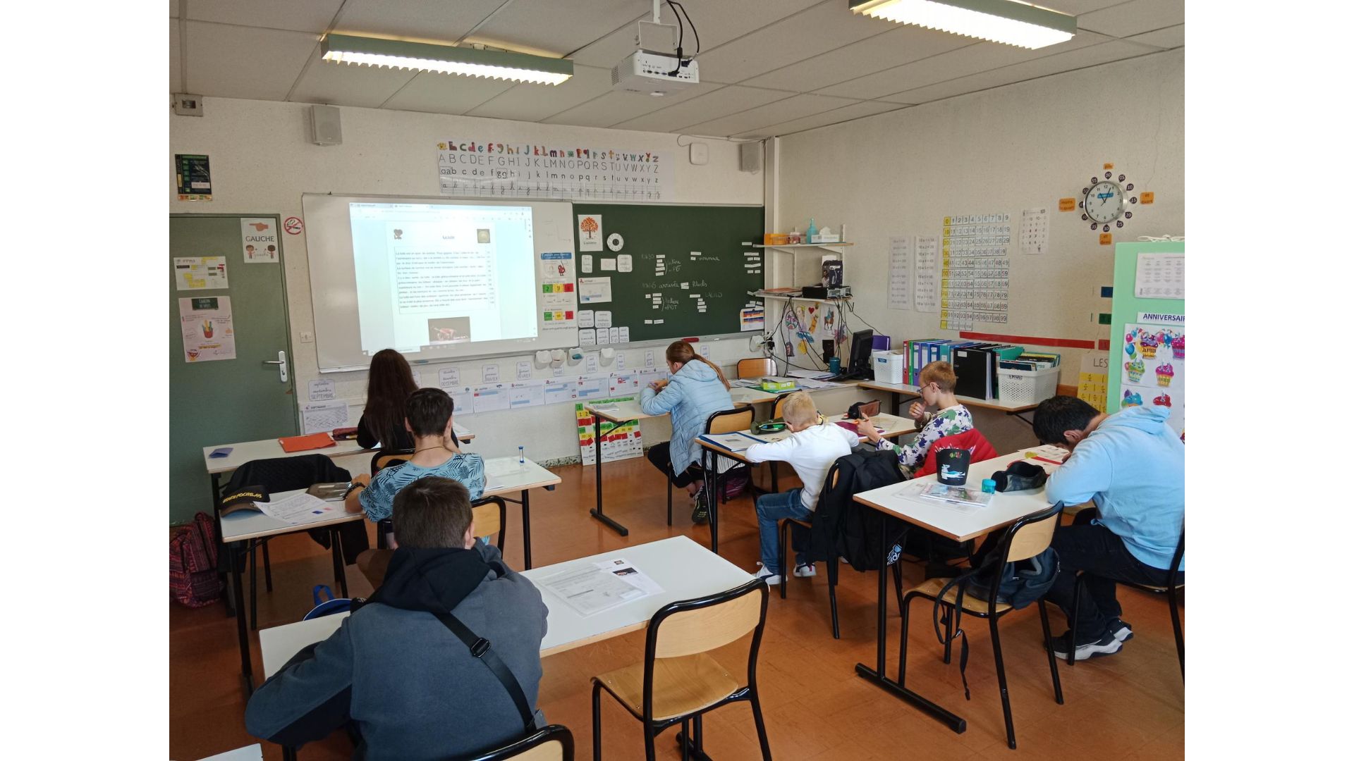 PodEduc - Reportage Sur La Classe Uee - Club Reporter