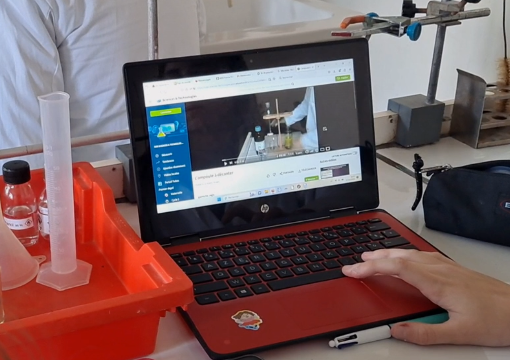 PodEduc - (Enrichi) Production enrichie séance de cours .mp4