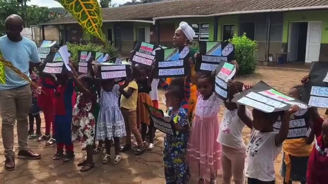 PodEduc - La Parade 2_2_Hd 720p.Mp4