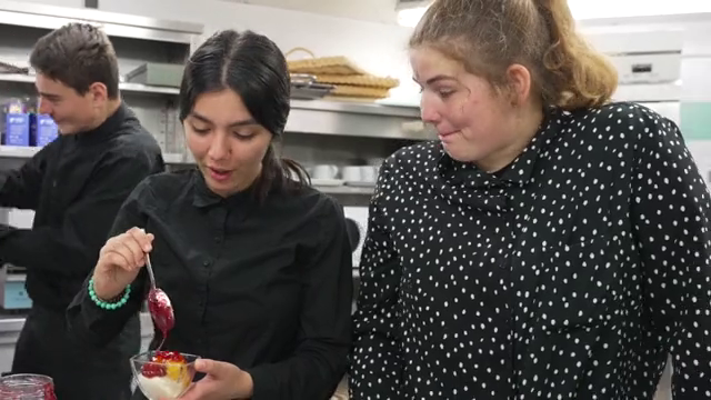 PodEduc - Normandie - Lycée Jean Jooris - Dives-sur-mer - Présentation Métiers De L'Hôtellerie ...