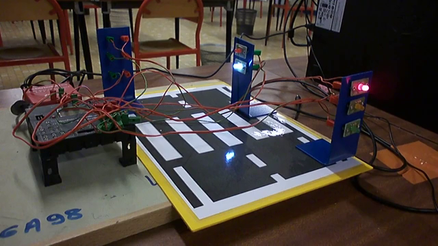 PodEduc - Feu De Carrefour Avec Feu Pieton Technologie…