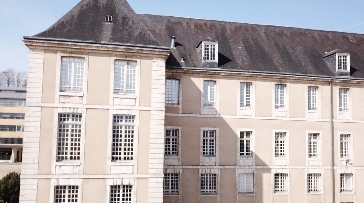 PodEduc - Visite Virtuelle Lycée Marceau.Mp4