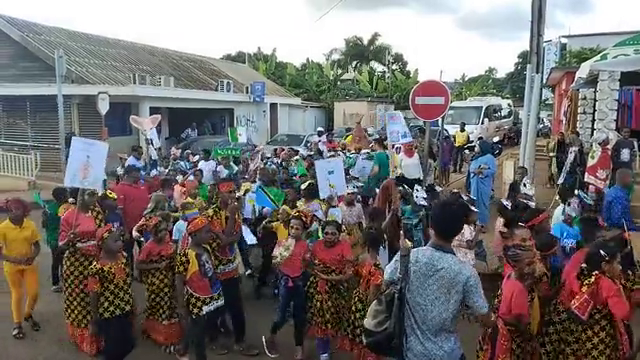 PodEduc - Défilé 2023 Combani 1b 720p.Mp4